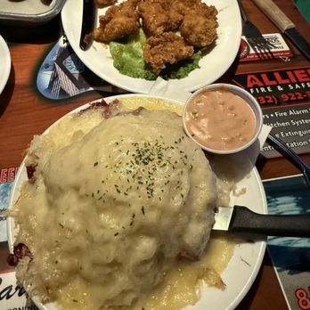 KELLY’S CORNER TAVERN - Updated November 2025 - 127 Photos & 213 ...