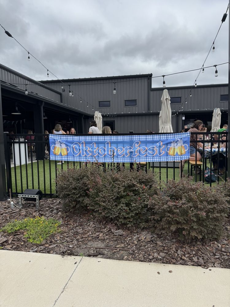 ESCAPE BREWING COMPANY - Updated December 2025 - 120 Photos & 87 ...