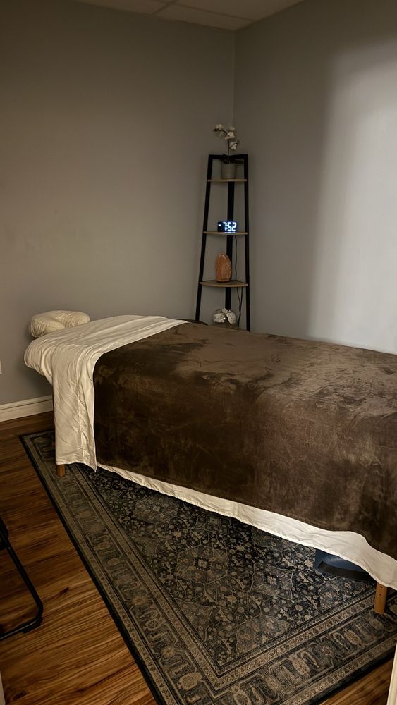 MASSAGE NIRVANA & BODYWORK - Updated October 2025 - 43 Photos - 14 Cedar Swamp Rd, Smithfield ...