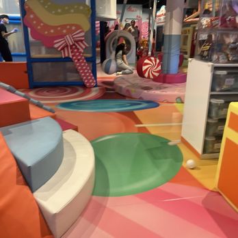CANDY WONDERLAND - Updated January 2026 - 65 Photos & 45 Reviews ...