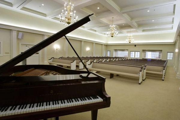 MCCULLOUGH FUNERAL HOME - Updated October 2025 - 14 Photos - 417 S ...