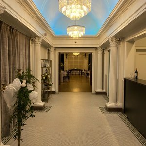 GLADSTONE COMMUNITY CENTER - Updated March 2025 - 13 Reviews - 6901 N ...