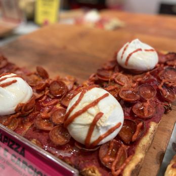 UNREGULAR PIZZA - Updated April 2024 - 557 Photos & 270 Reviews - 135 ...