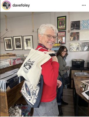 RUN OUT GROOVE RECORDS - Updated October 2025 - 30 Photos & 26 Reviews ...