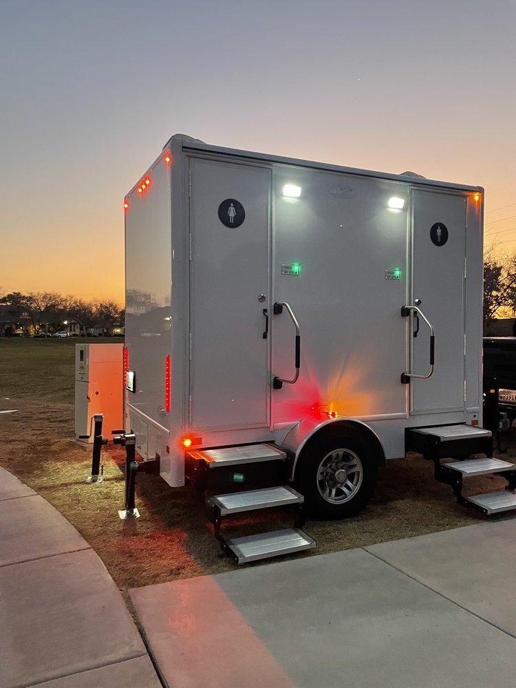 LADY LOO AZ - 13 Photos - Gilbert, Arizona - Portable Toilet Services ...