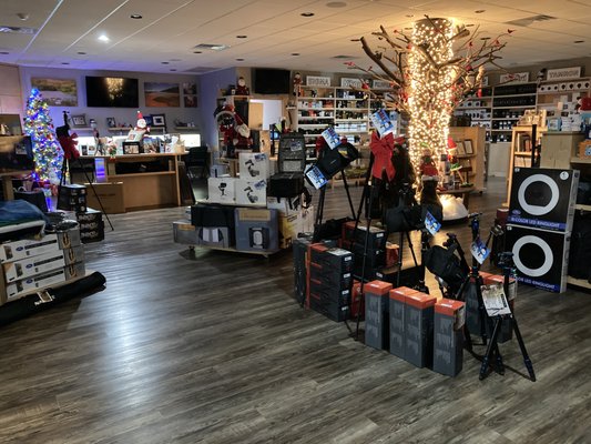 CARDINAL CAMERA & VIDEO CTR - Updated October 2025 - 52 Photos & 109 ...