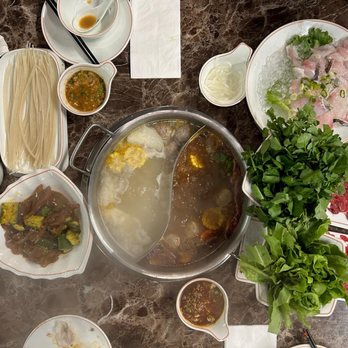 CHAO NIU HOTPOT - Updated September 2024 - 70 Photos & 14 Reviews ...