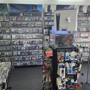 GAMES R US - Updated December 2025 - 14 Reviews - 208 E 35th St ...