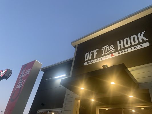 OFF THE HOOK - Updated December 2025 - 22 Photos & 32 Reviews - 2319 S ...