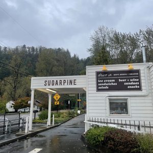 SUGARPINE DRIVE-IN - 763 Photos & 433 Reviews - 1208 E Historic ...