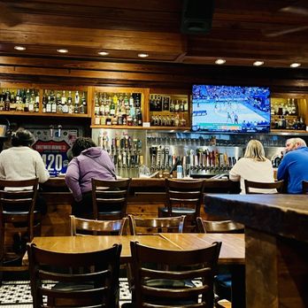 THE CHIMES EAST - Updated April 2025 - 877 Photos & 734 Reviews - 10870 ...