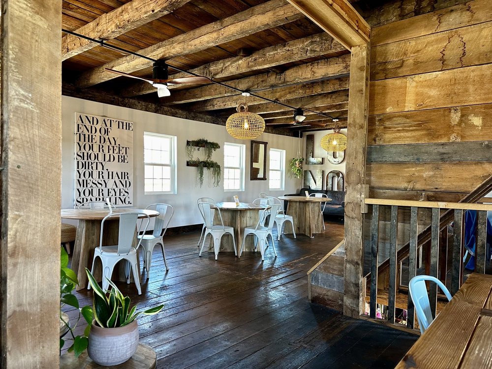 LOT NO. 1 - Updated December 2025 - 98 Photos & 81 Reviews - 9 E Main ...