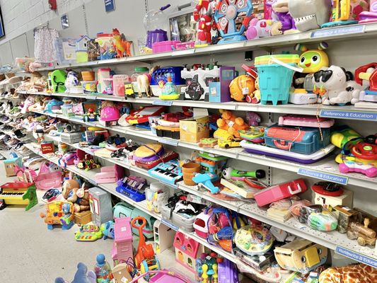 2A THRIFT SUPERSTORE - Updated December 2025 - 17 Photos - 7533 S ...