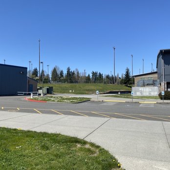BOTHELL HIGH SCHOOL - Updated December 2025 - 14 Photos - 9130 NE 180th ...