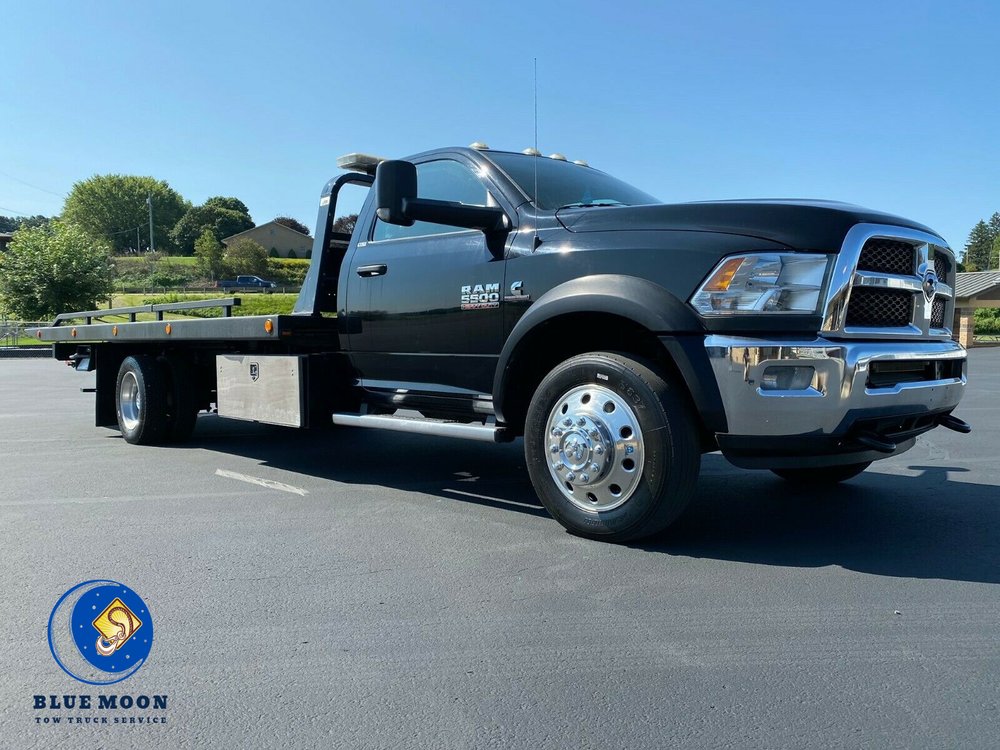 Blue Moon Tow Truck Service, Cleveland | Roadtrippers