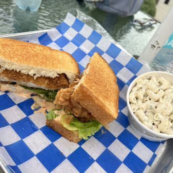 CHICK MAGNET - Updated January 2025 - 152 Photos & 173 Reviews - 1794 ...