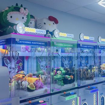 CRANE GAMES - Updated February 2025 - 79 Photos & 41 Reviews - 2740 S ...
