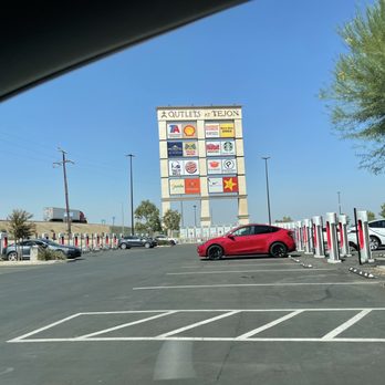 TESLA SUPERCHARGER STATION - OUTLETS AT TEJON - Updated April 2025 - 28 ...