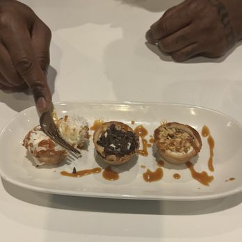 CAPS SUPPER CLUB & BAR - Updated June 2024 - 152 Photos & 74 Reviews ...