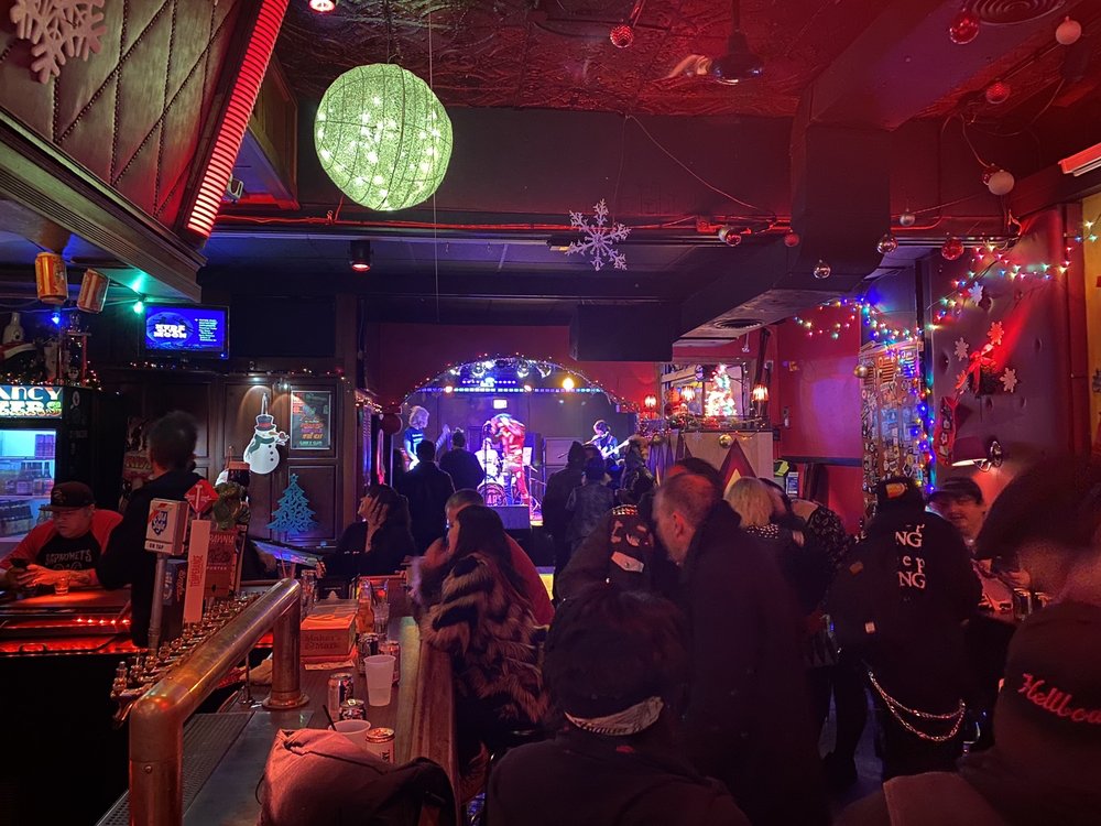 LIAR’S CLUB | 51 Photos & 159 Reviews - 1665 W Fullerton Ave, Chicago ...