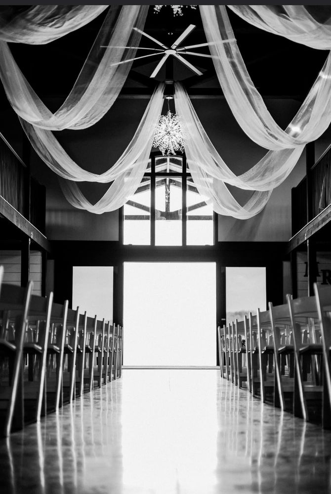 MAJESTIC MEMORIES - Updated April 2025 - 11 Photos - 452 Sulphur Lick ...