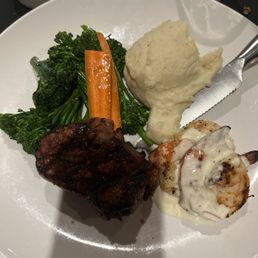 FUGAZZIS - Updated July 2025 - 161 Photos & 259 Reviews - 601 W 7th St ...