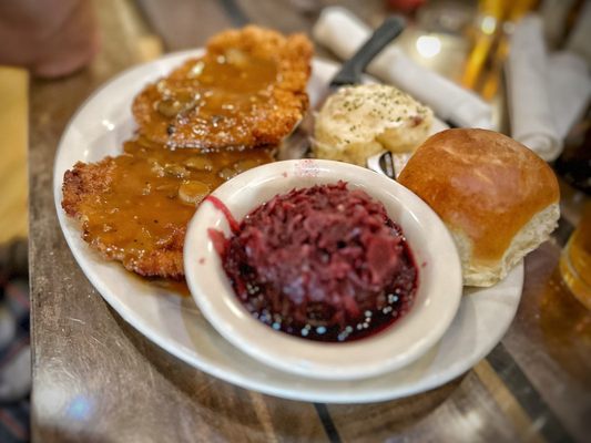 THE AUSLANDER - Updated January 2026 - 1257 Photos & 1282 Reviews - 323 ...