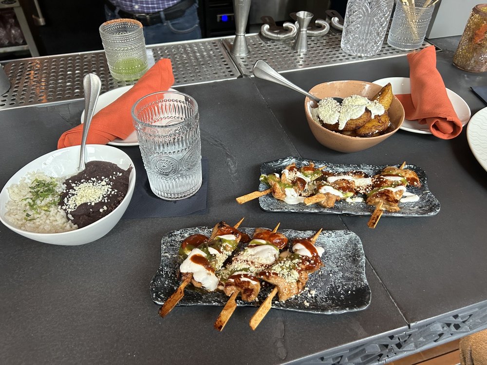 MI VIDA - 31 Photos & 14 Reviews - 575 7th St NW, Washington, District ...