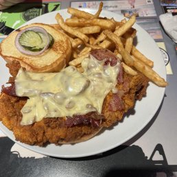 STRIPES PUB & GRILL - 126 Photos & 197 Reviews - 1878 Andorra St ...