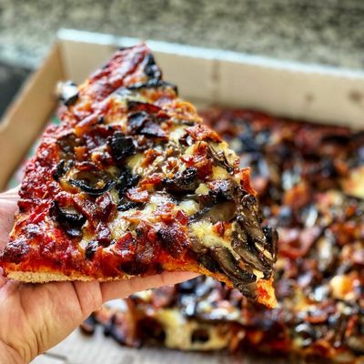 IMPERIAL PIZZA - 385 Photos & 315 Reviews - Pizza - 1035 Abbott Rd ...