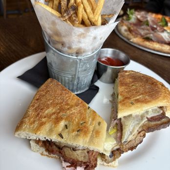 SULMONA - Updated December 2025 - 434 Photos & 363 Reviews - 608 Main ...