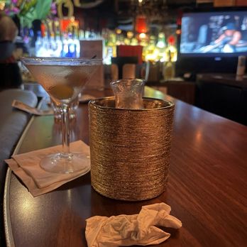 THE SRO LOUNGE - Updated December 2025 - 90 Photos & 141 Reviews - 1807 ...