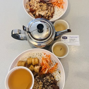 HILO RICE NOODLE SOUP RESTAURANT - Updated August 2025 - 178 Photos ...