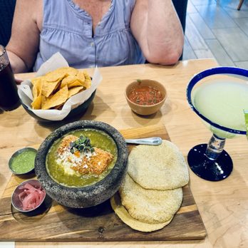 AGAVE AZUL COCINA MEXICANA - KIRKMAN - Updated September 2024 - 1989 ...