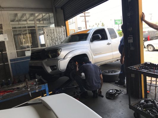LA MAQUINA AUTO REPAIR - Updated July 2025 - 117 Photos & 28 Reviews ...