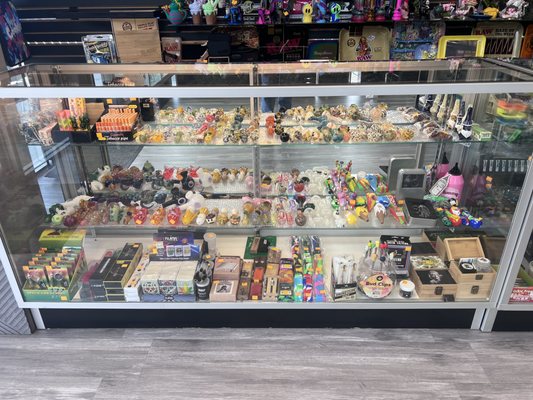 PUFF N’ PLAY - Updated April 2025 - 10 Photos - 11204 Hutchison Blvd ...