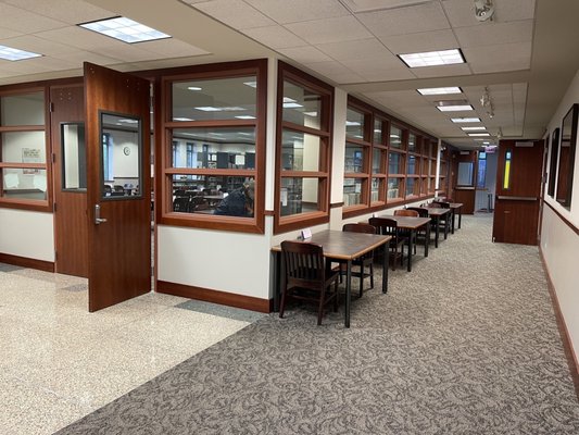 CHICAGO PUBLIC LIBRARY - EDGEBROOK - Updated October 2025 - 32 Photos ...