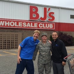 MARCOTTE FORD - 26 Photos & 33 Reviews - 1025 Main St, Holyoke ...