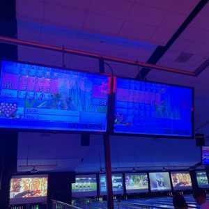 BOWLERO DORAL - 130 Photos & 128 Reviews - 11401 NW 12th St, Miami ...