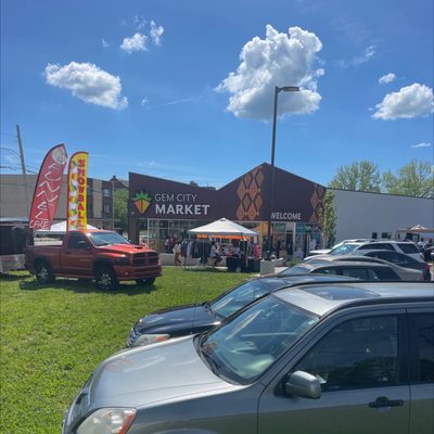 GEM CITY MARKET - Updated March 2025 - 16 Photos - 324 Salem Ave, Dayton, Ohio - Grocery - Phone ...