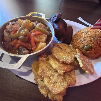 LA CASA DE IRIS PUERTO RICAN FOOD - Updated September 2025 - 148 Photos ...