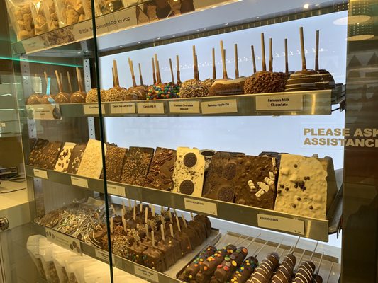 ROCKY MOUNTAIN CHOCOLATE FACTORY - Updated October 2024 - 2000 Airport ...