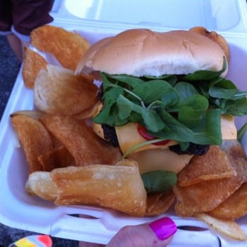 TREEHOUSE TRUCK - Updated October 2025 - 98 Photos & 90 Reviews ...