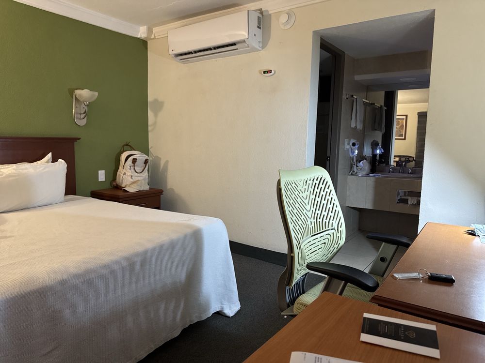 HOTEL CALAFIA - Updated January 2025 - 38 Photos & 15 Reviews - Calzada ...