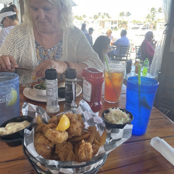 CASS CAY BAR AND RESTAURANT - Updated December 2025 - 128 Photos & 171 ...