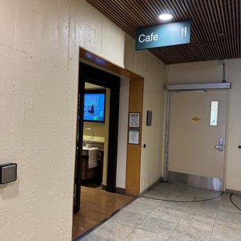 STRAUB BENIOFF MEDICAL CENTER CAFE - Updated October 2025 - 724 Photos ...