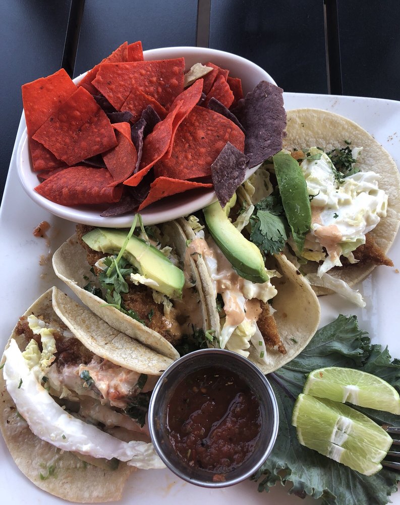 PYRAMID BAR & GRILL - 29 Photos & 37 Reviews - American (Traditional ...