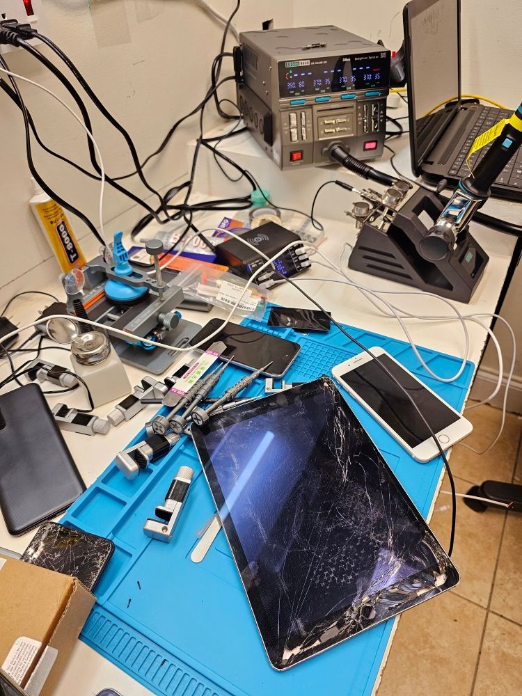 MASTER CELL - Request a Quote - 4401 SW 8th St, Miami, Florida - Mobile ...