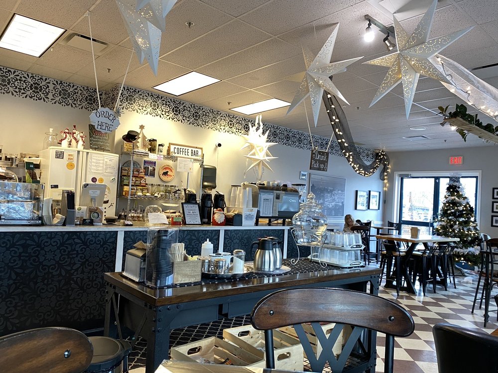 THE BRIDGEVIEW CAFE - Updated September 2025 - 112-1290 Esplanade ...