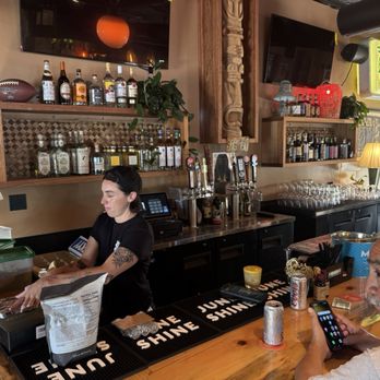 BREAKERS - Updated September 2025 - 90 Photos & 75 Reviews - 481 Santa ...